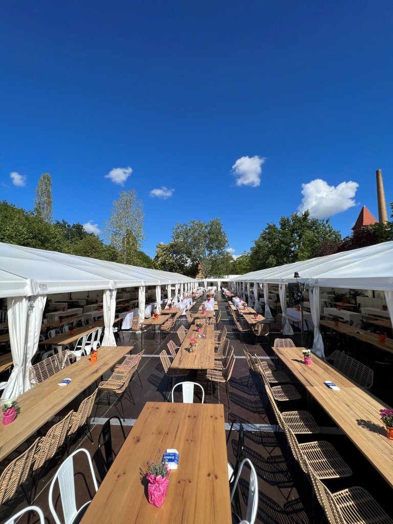 Modular Structures - HR-Structures