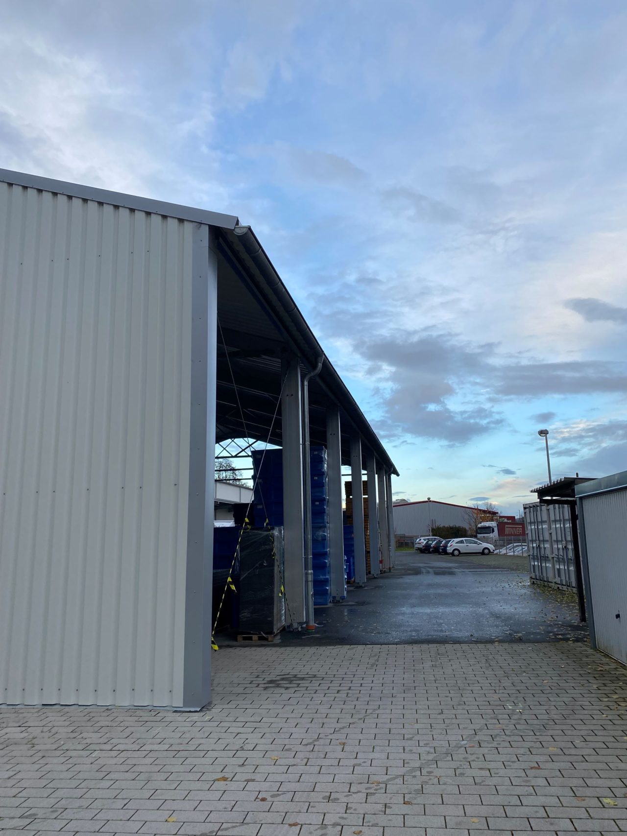 Industrial Canopies - HR-Structures